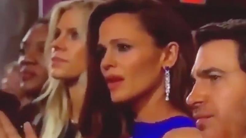 Jennifer Garner Becomes An Instant Meme With Her Concerned Expression ...