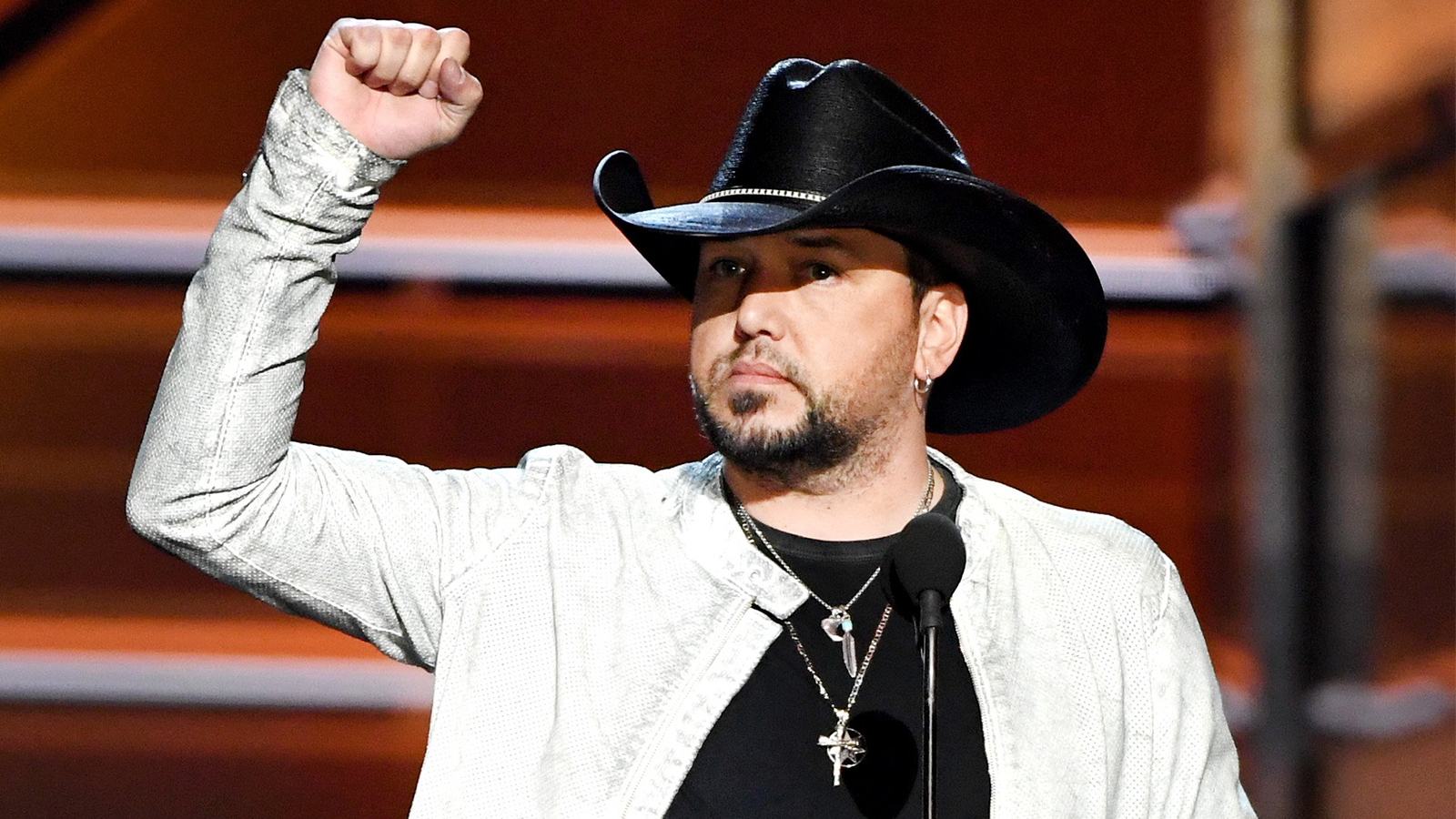 Jason Aldean Honors His Las Vegas Shooting 'Family' On Tragedy's 1-Year ...