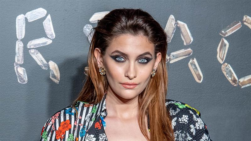 Paris Jackson Sings In An Intimate Concert – See The Video! - Access