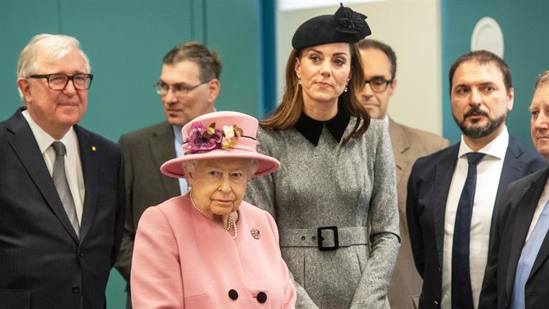 Kate Middleton Steps Out For First Solo Outing With Queen Elizabeth ...