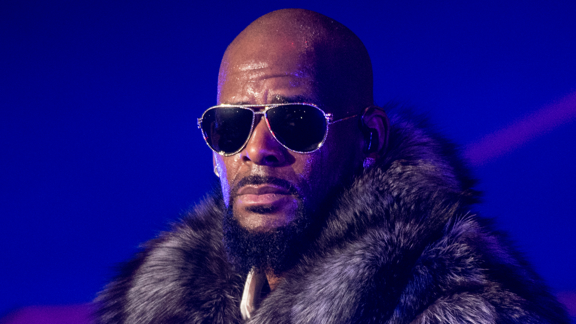 Why R. Kelly's Crisis Manager Is Stepping Down After Explosive ...