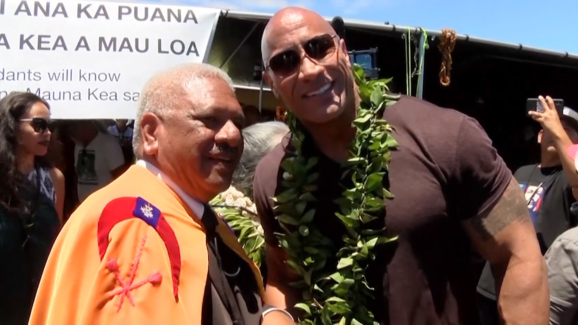 Dwayne ‘The Rock’ Johnson Shows Solidarity With Hawaiian Protesters: ‘I ...