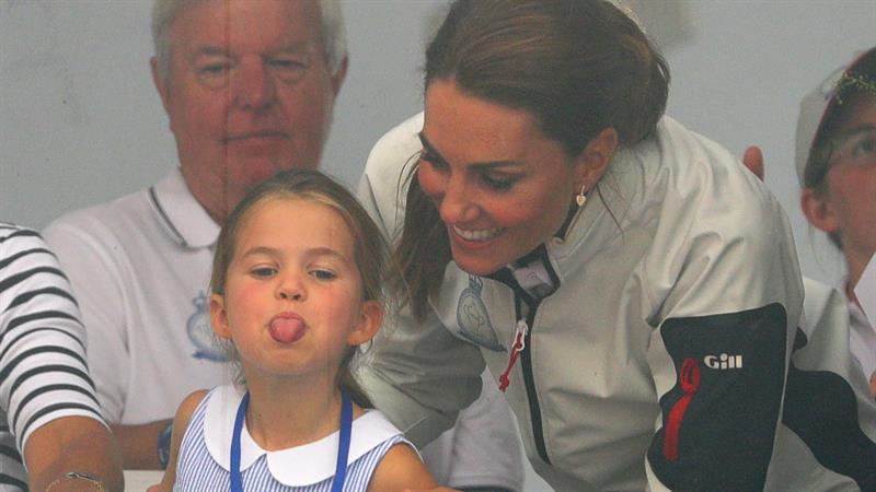 Toothless Prince George And Cheeky Princess Charlotte Steal The Show At ...