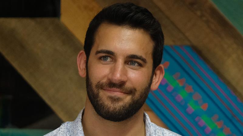 Could Derek Peth Be The Next 'Bachelor'? Why Fans Want For Demi Burnett ...