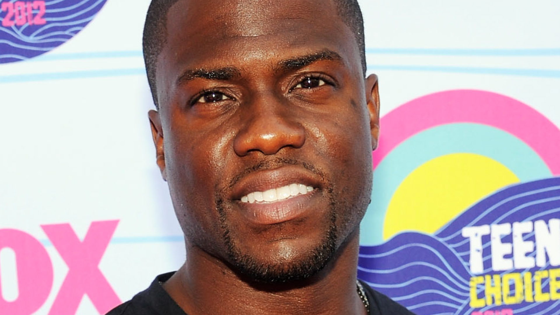 Kevin Hart Leaves Hospital After Undergoing Back Surgery For Crash ...