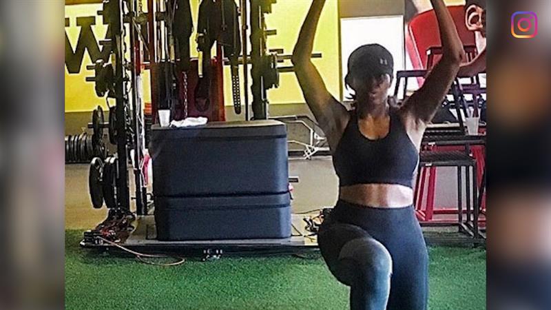 Michelle Obama Flaunts Her Rock-Hard Abs: ‘I’m Always Glad I Hit The ...