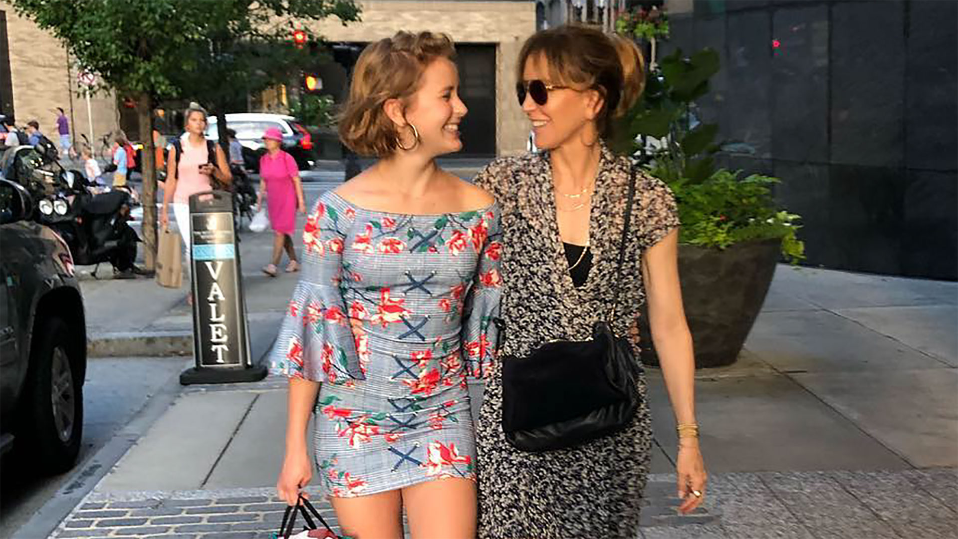 Felicity Huffman's Daughter Sophia Lands Acting Gig In 'The Twilight ...