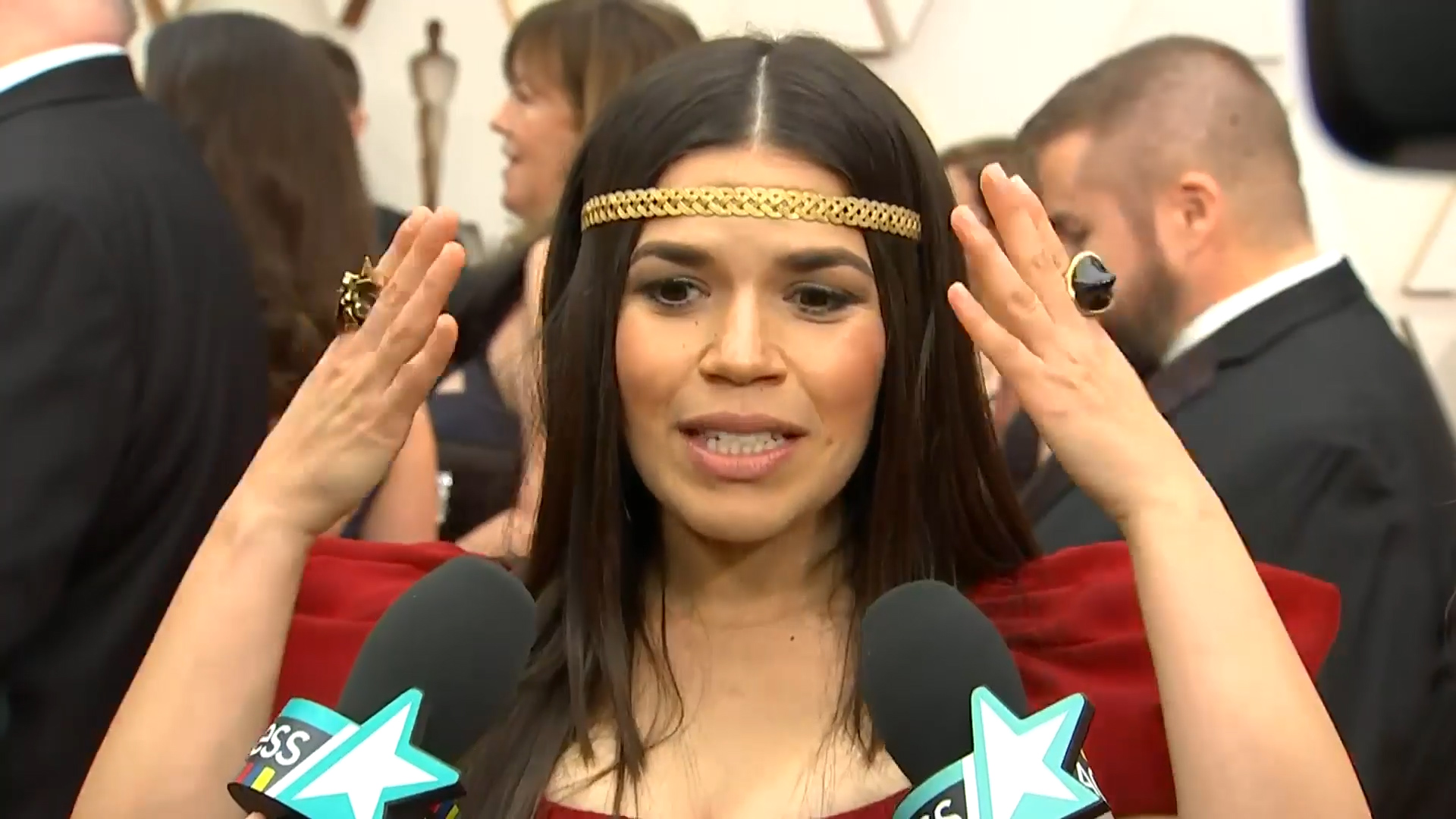 America Ferrera Honors Her Honduran Heritage With Oscars Headpiece: ‘I ...