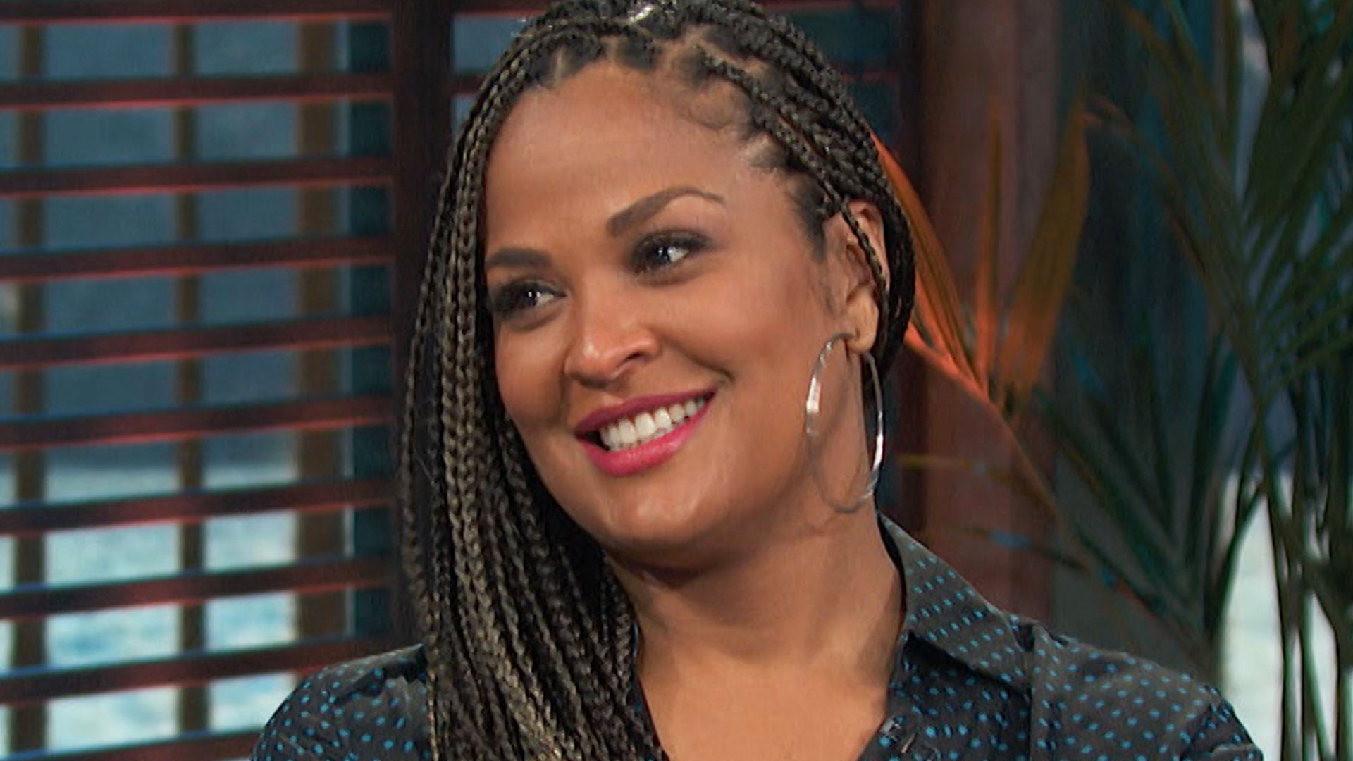 Laila Ali Reflects On Dad Muhammad Ali's Disapproval Of Her Boxing ...