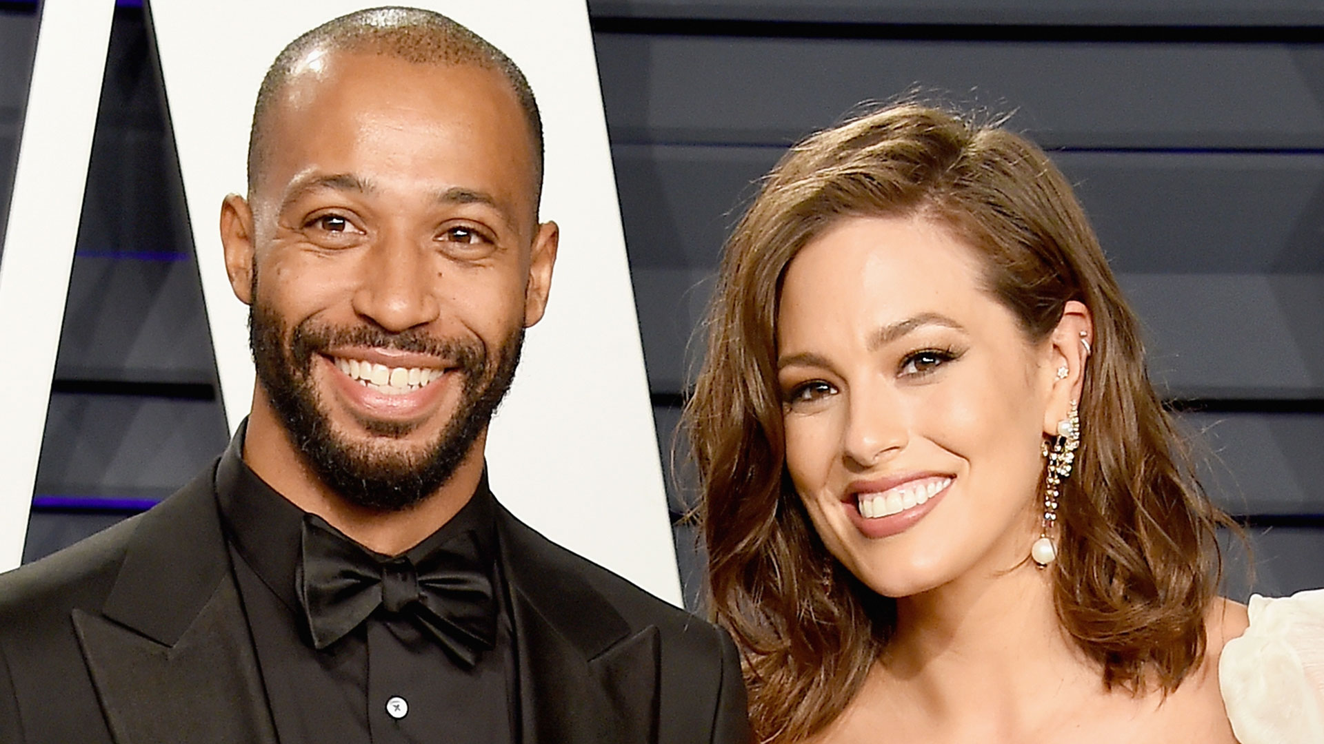 Ashley Graham & Husband Justin Share Swoon-Worthy Posts Celebrating ...