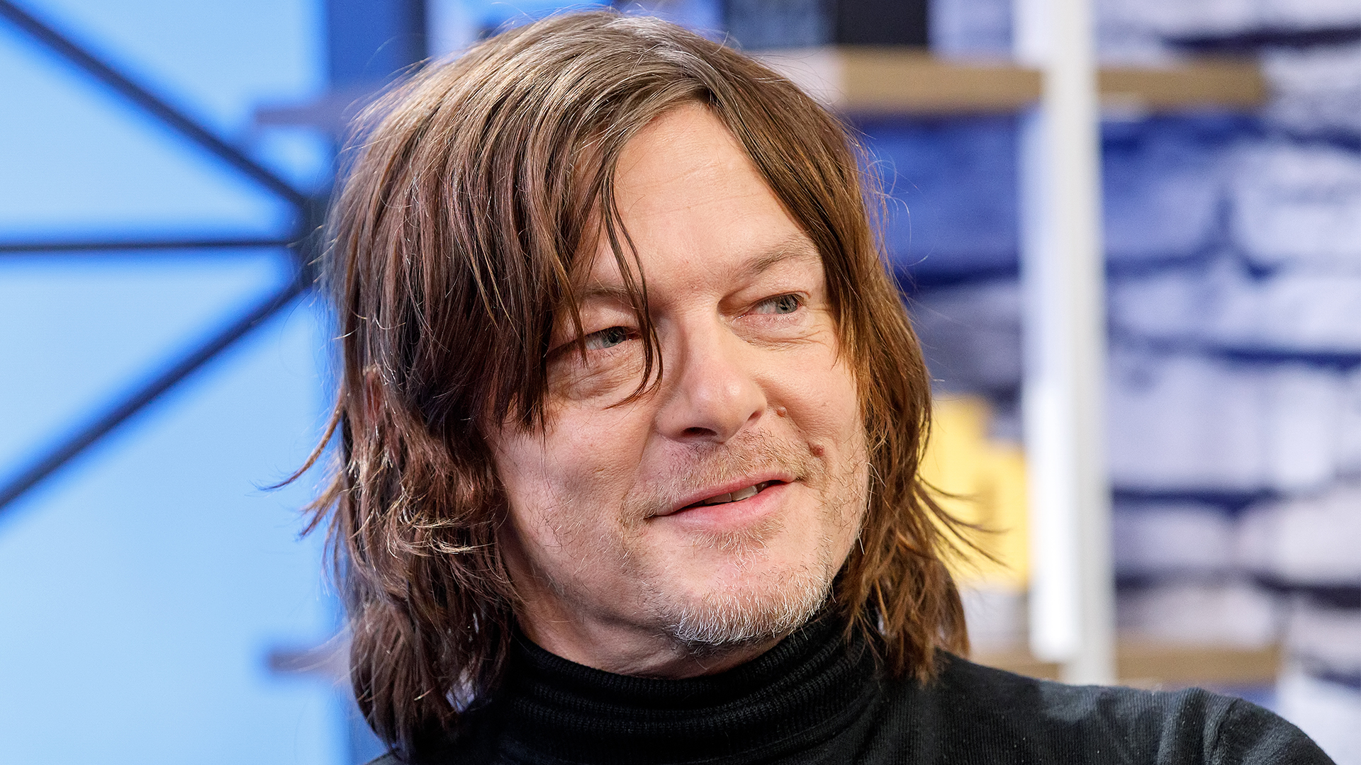 Norman Reedus Sings ABCs With 2-Year-Old Daughter In Rare Family Video ...