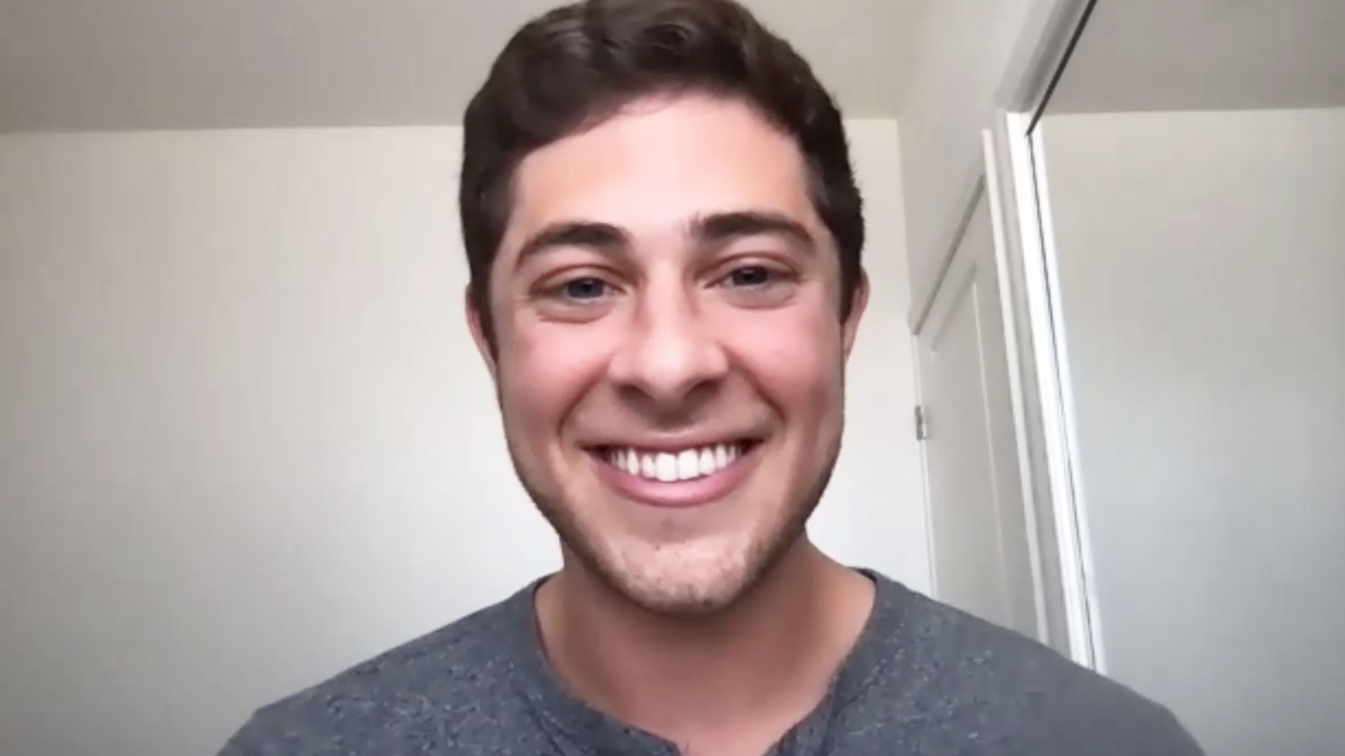 'Never Have I Ever': Jaren Lewison Says Devi, Ben & Paxton's Love ...