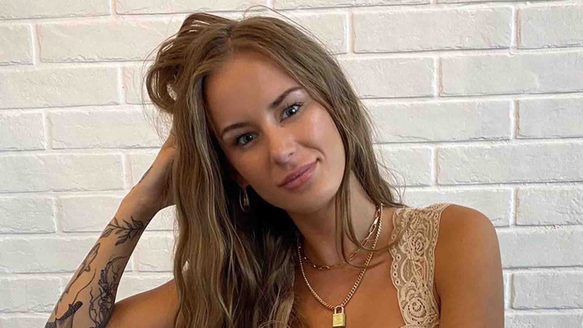 Husband Suspected In Influencer Alexis Sharkey's Murder Dies By Suicide ...