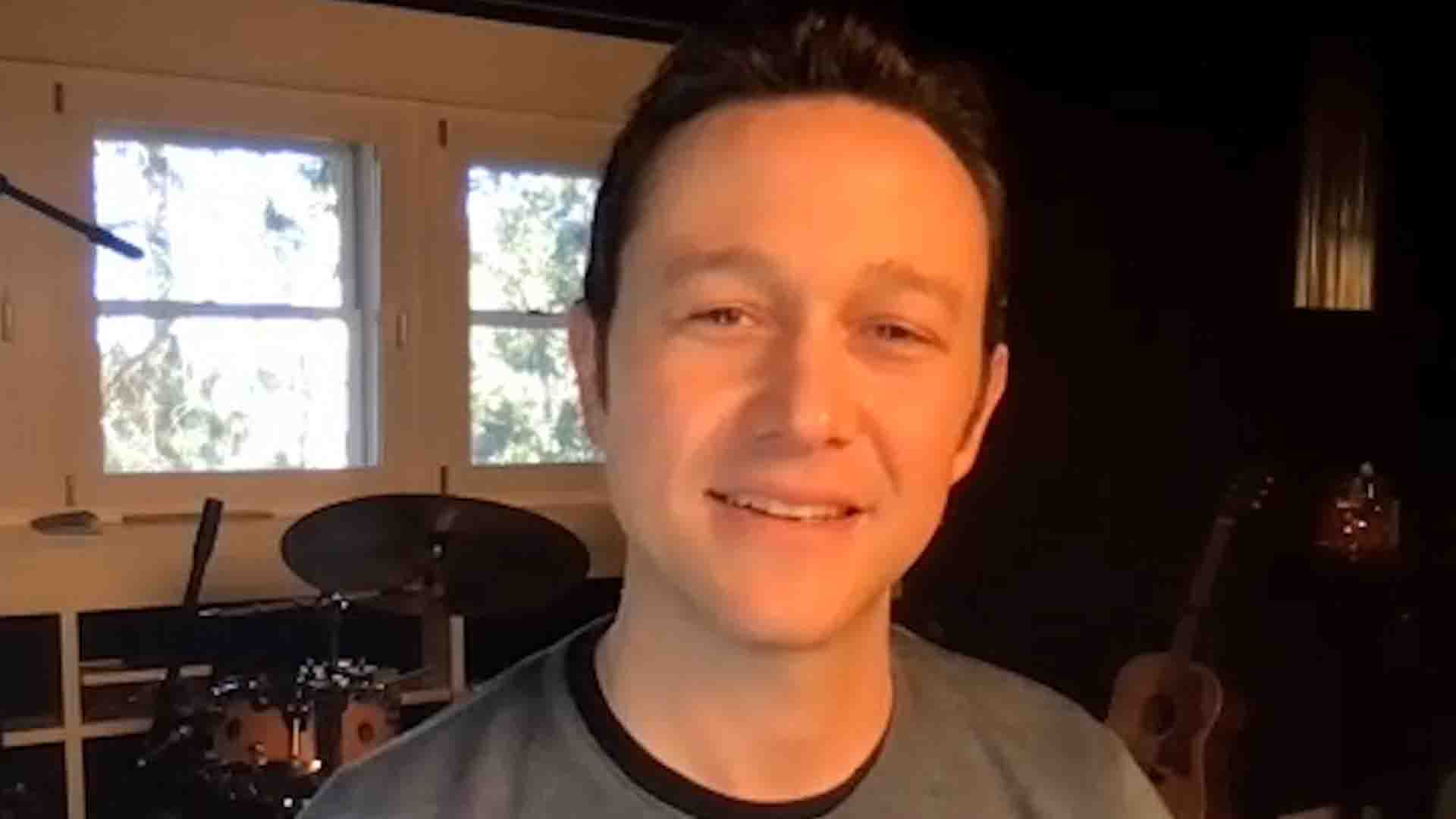 Joseph Gordon-Levitt On Reuniting With 'Mysterious Skin' Co-Star ...