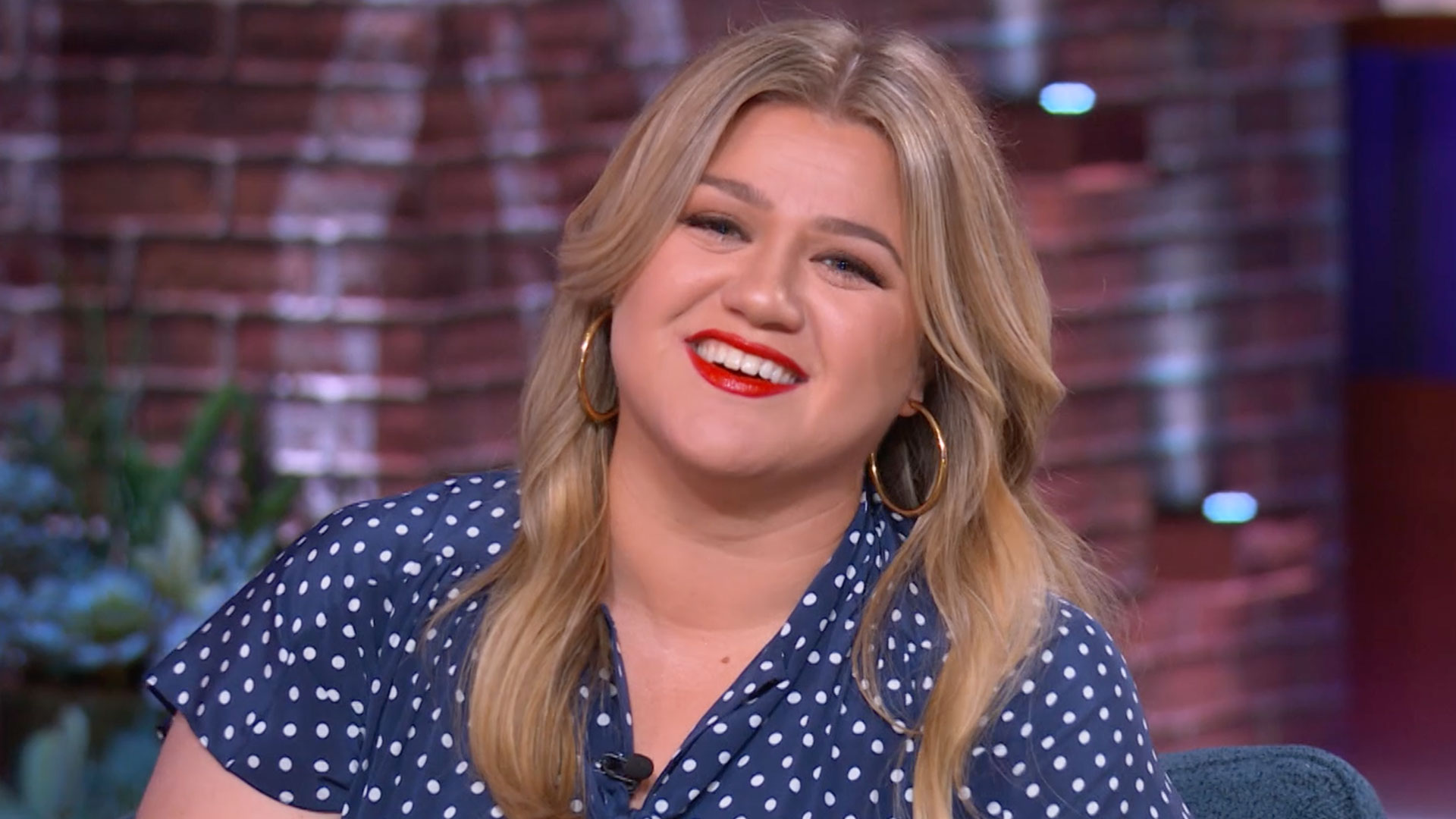 Kelly Clarkson Reveals How She's Evolved As A Talk Show Host Ahead Of ...