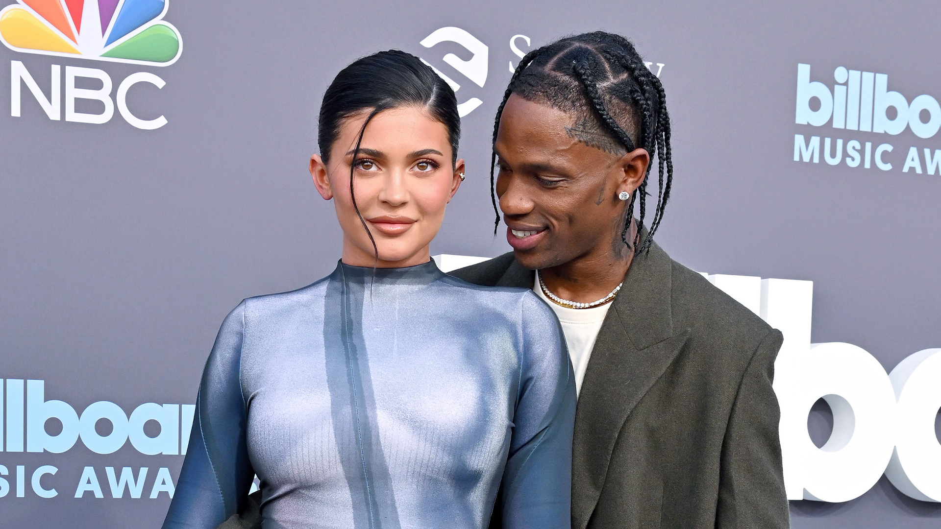 Kylie Jenner Reveals Why She & Travis Scott's 7-Month-Old Son Is Still ...