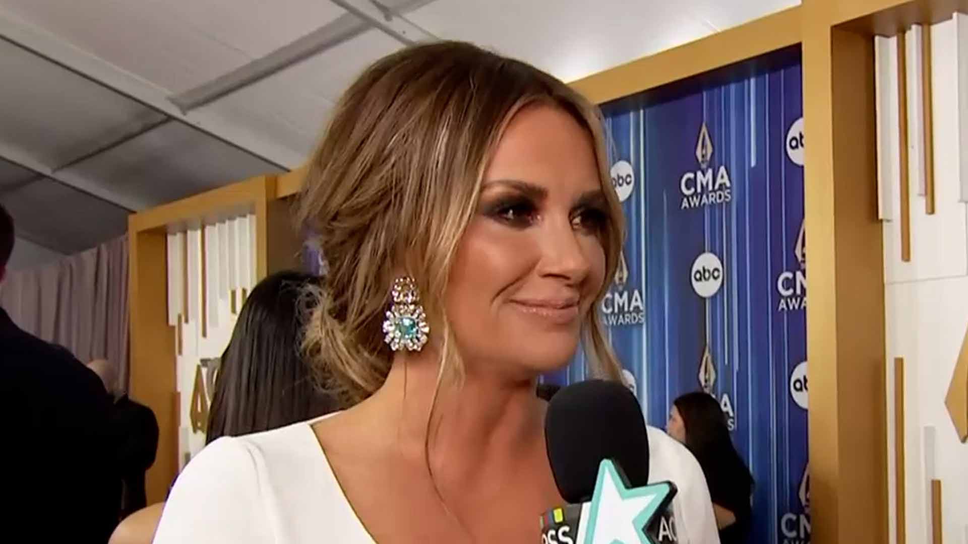Carly Pearce Gushes About Her Relationship, Reveals She Would Get ...