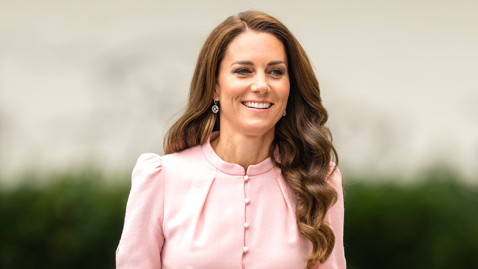 Princess Kate Middleton Looks Just Like Barbie In Stunning Pink Dress ...
