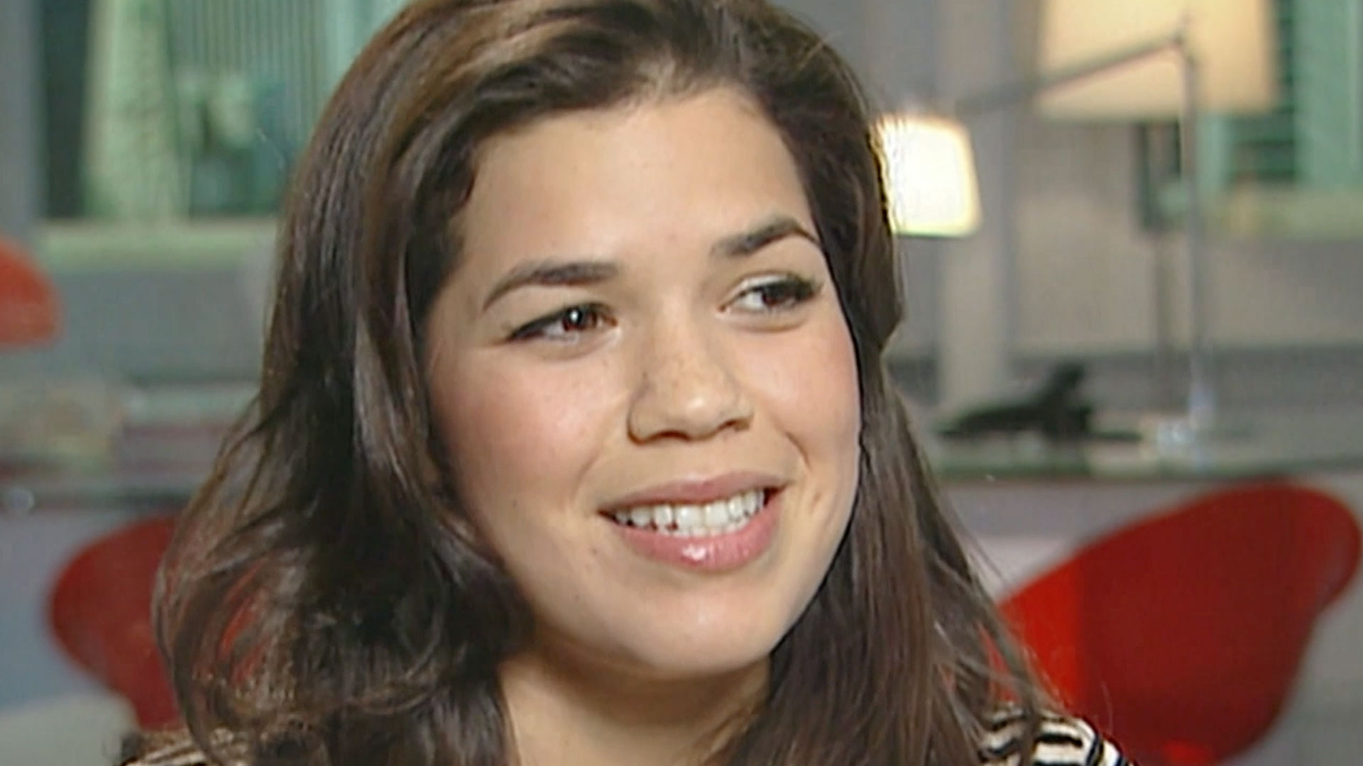 America Ferrera Gushes Over 'Ugly Betty' Role In 2008 Set Visit: 'I ...
