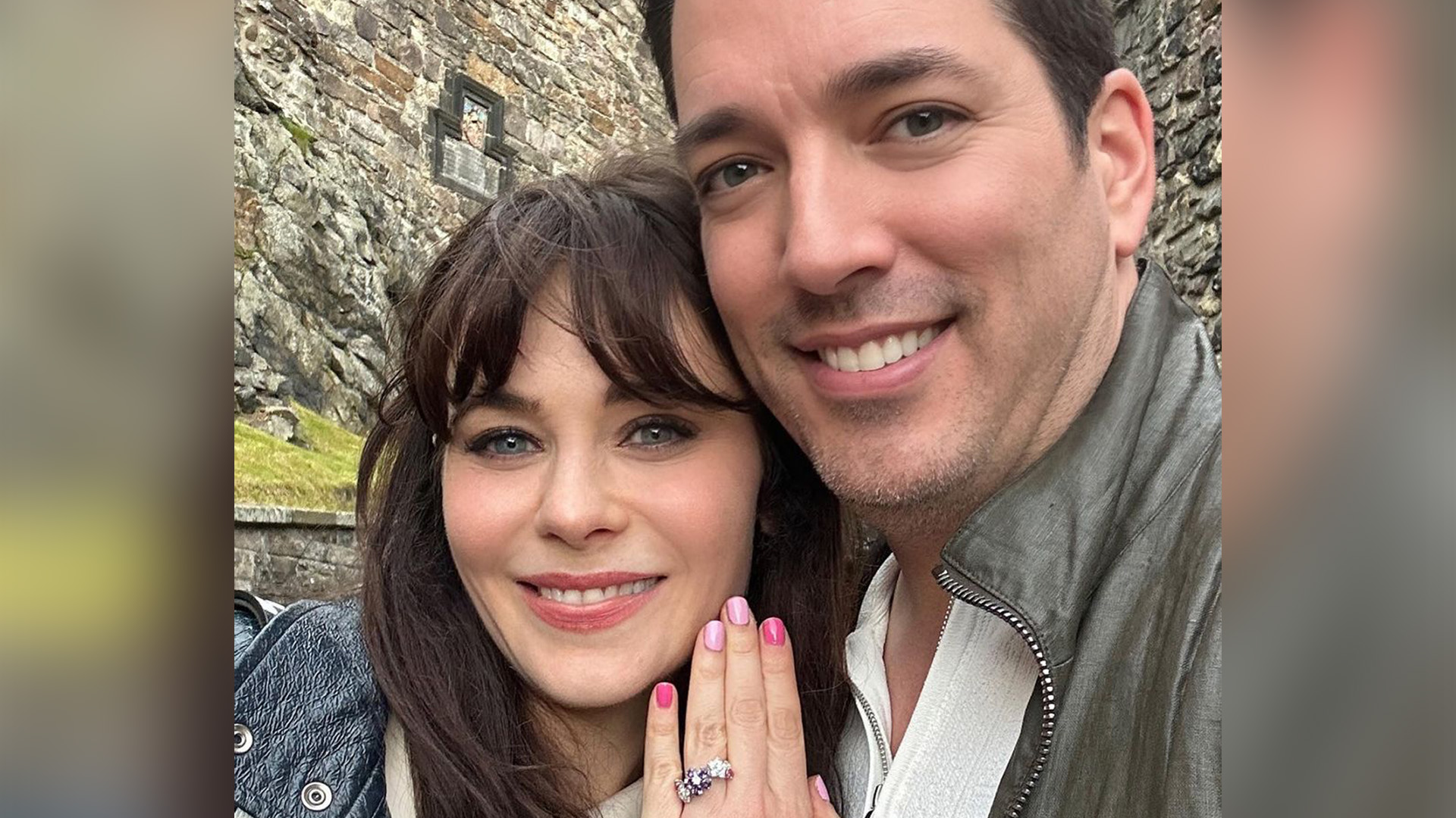 Zooey Deschanel & Jonathan Scott Announce Engagement After 4 Years Of ...