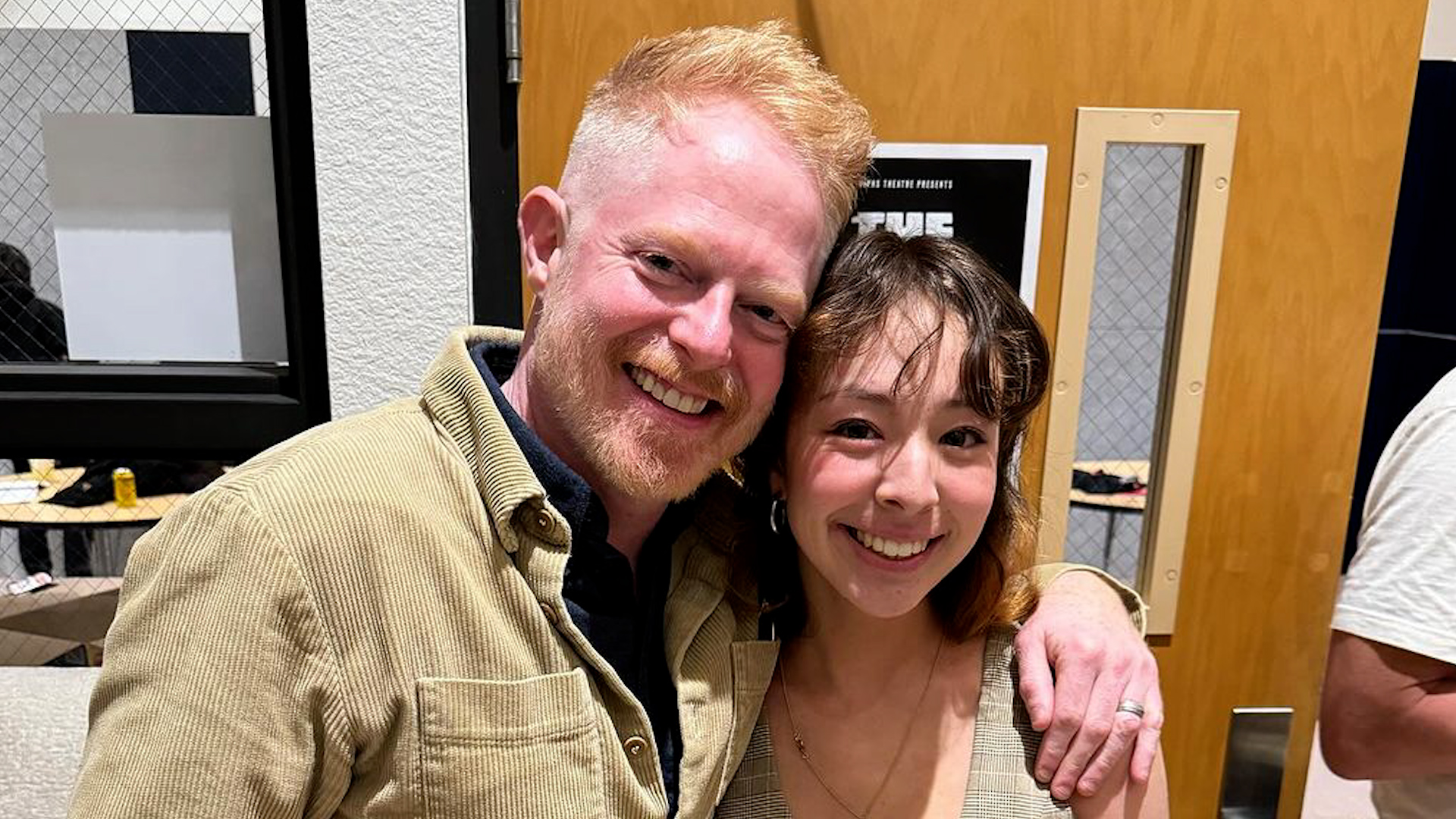 'Modern Family' Star Jesse Tyler Ferguson Supports On-Screen Daughter ...