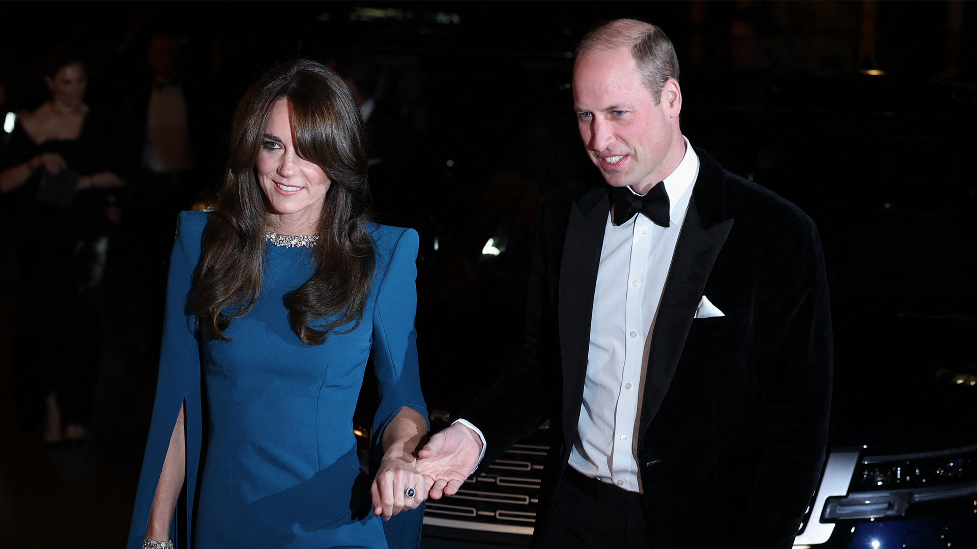 Kate Middleton & Prince William Hold Hands At Royal Variety Performance ...