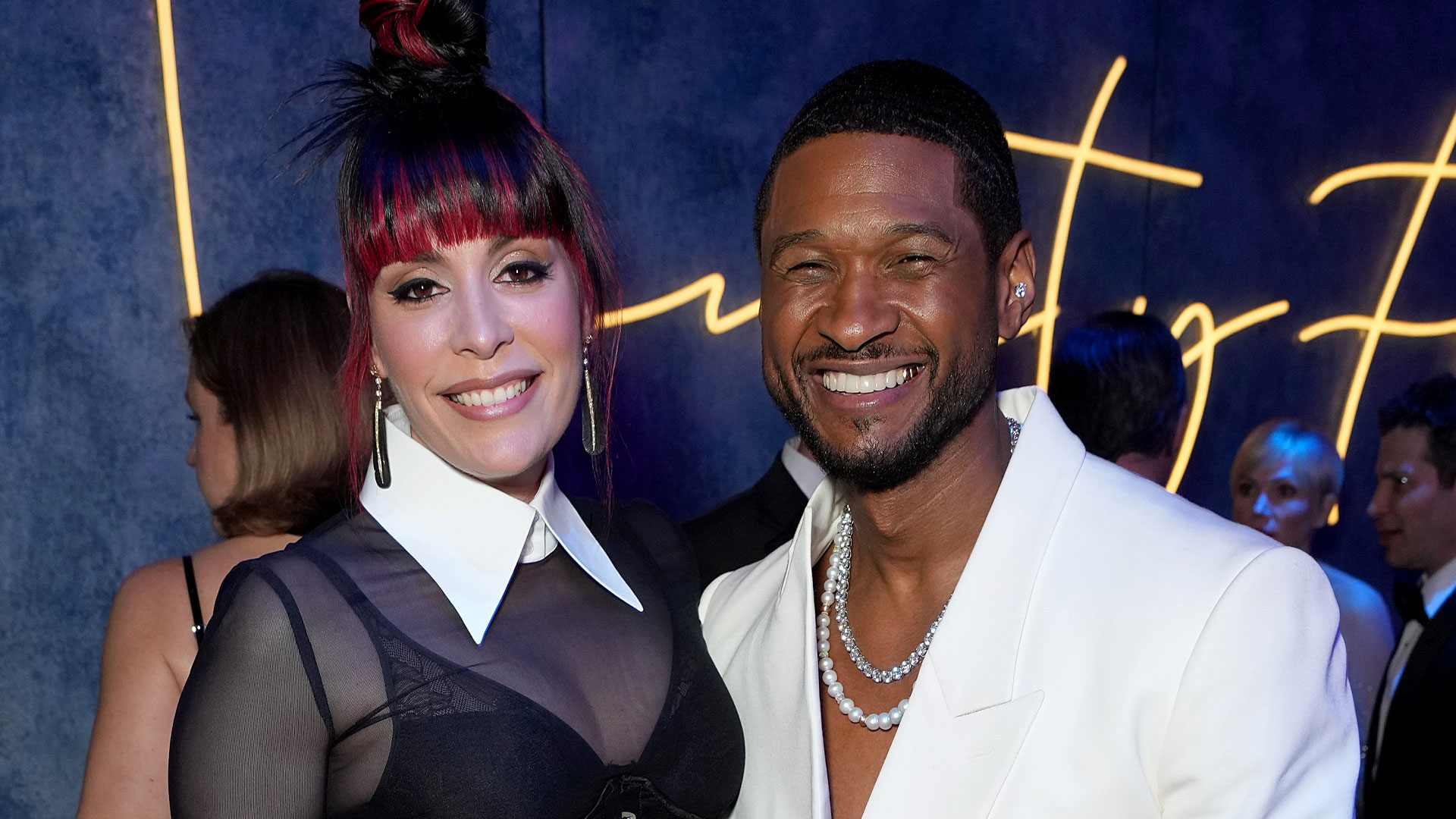 Usher & Girlfriend Jennifer Goicoechea Get Married In Las Vegas Ahead ...