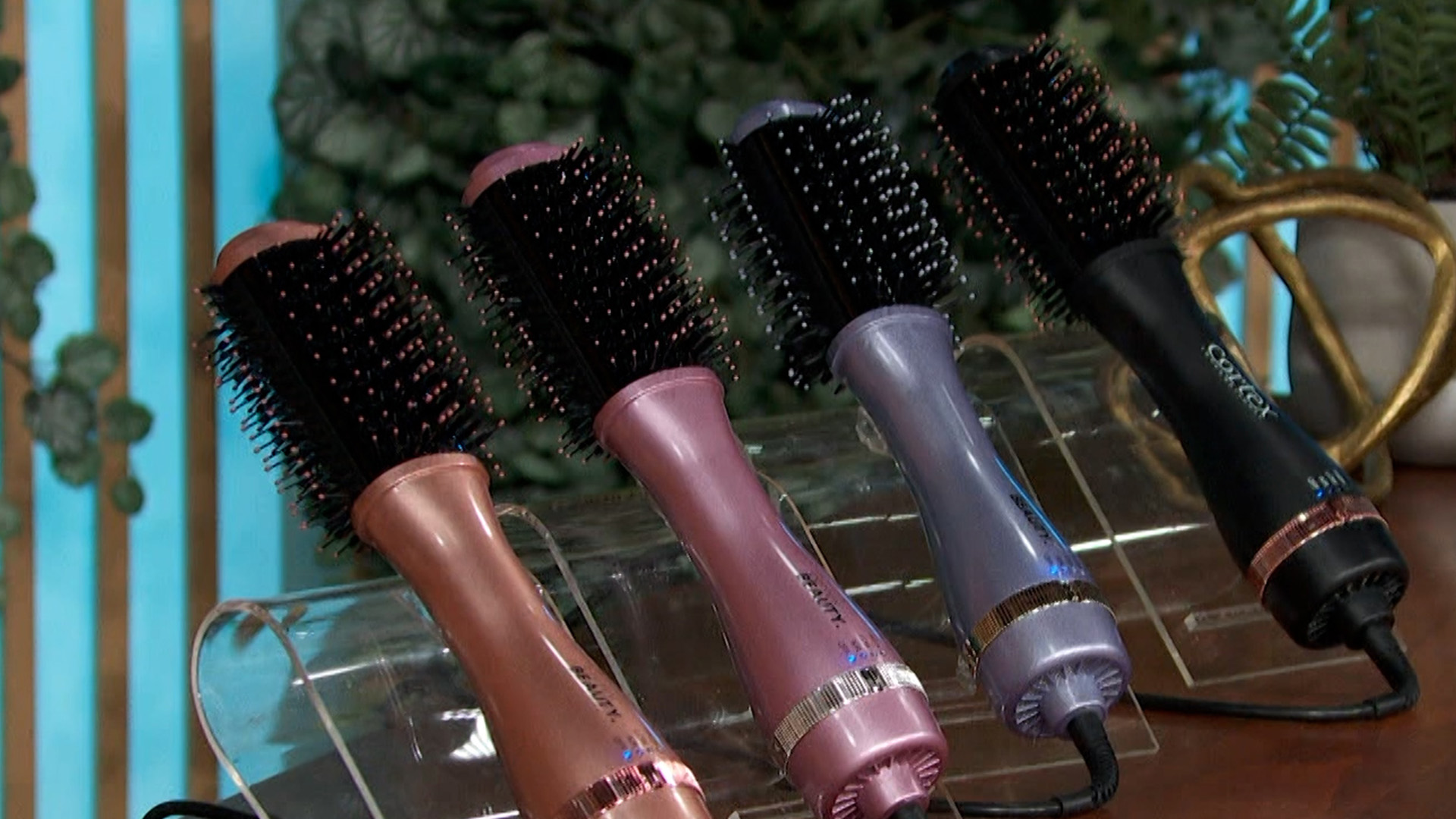 Shop Beauty Devices, Blowout Brushes & More On Gilt.com This Week! | Access