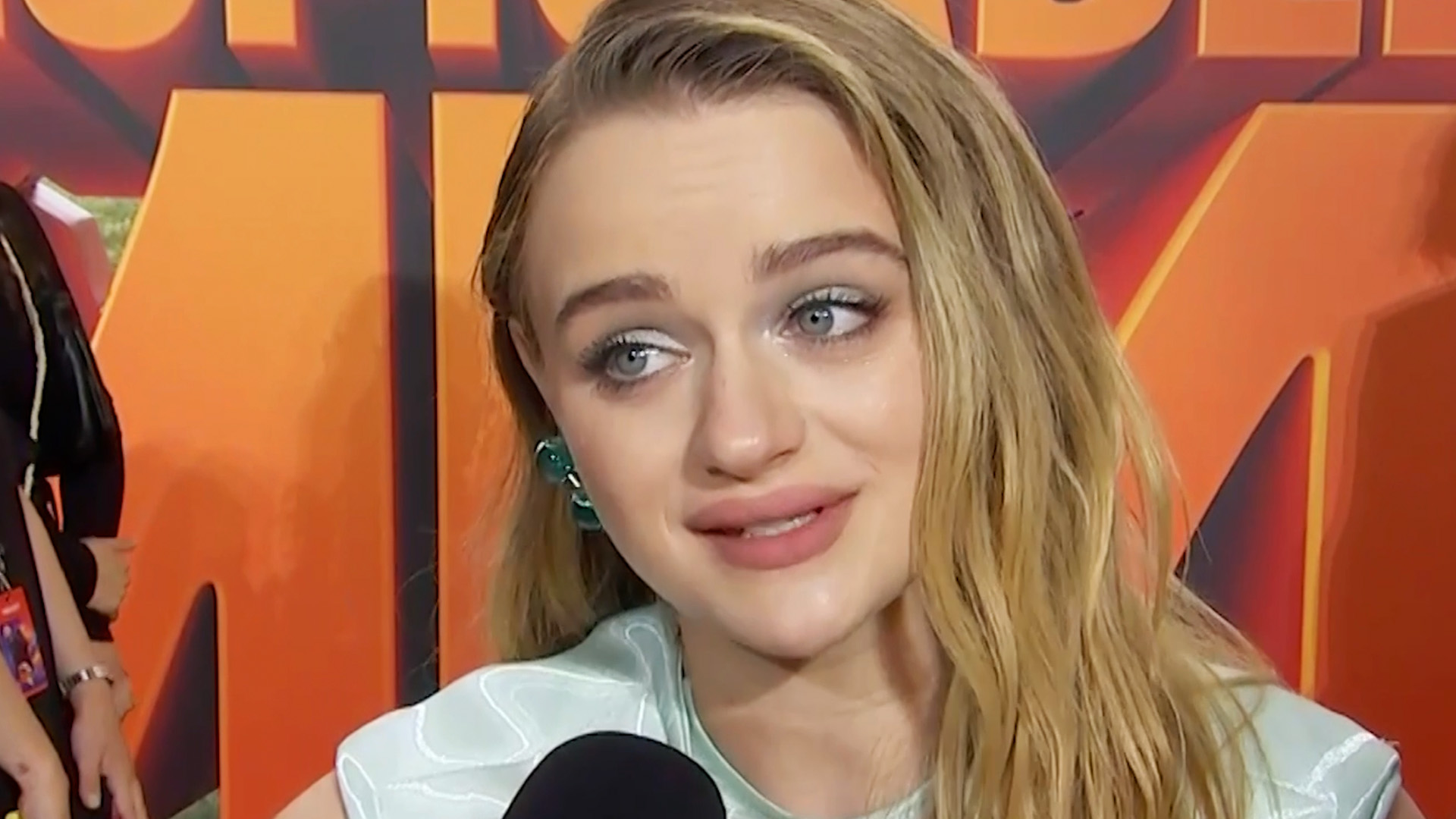 Joey King Reacts To Fooling Everyone With Her Bob Hairstyle In Cannes ...