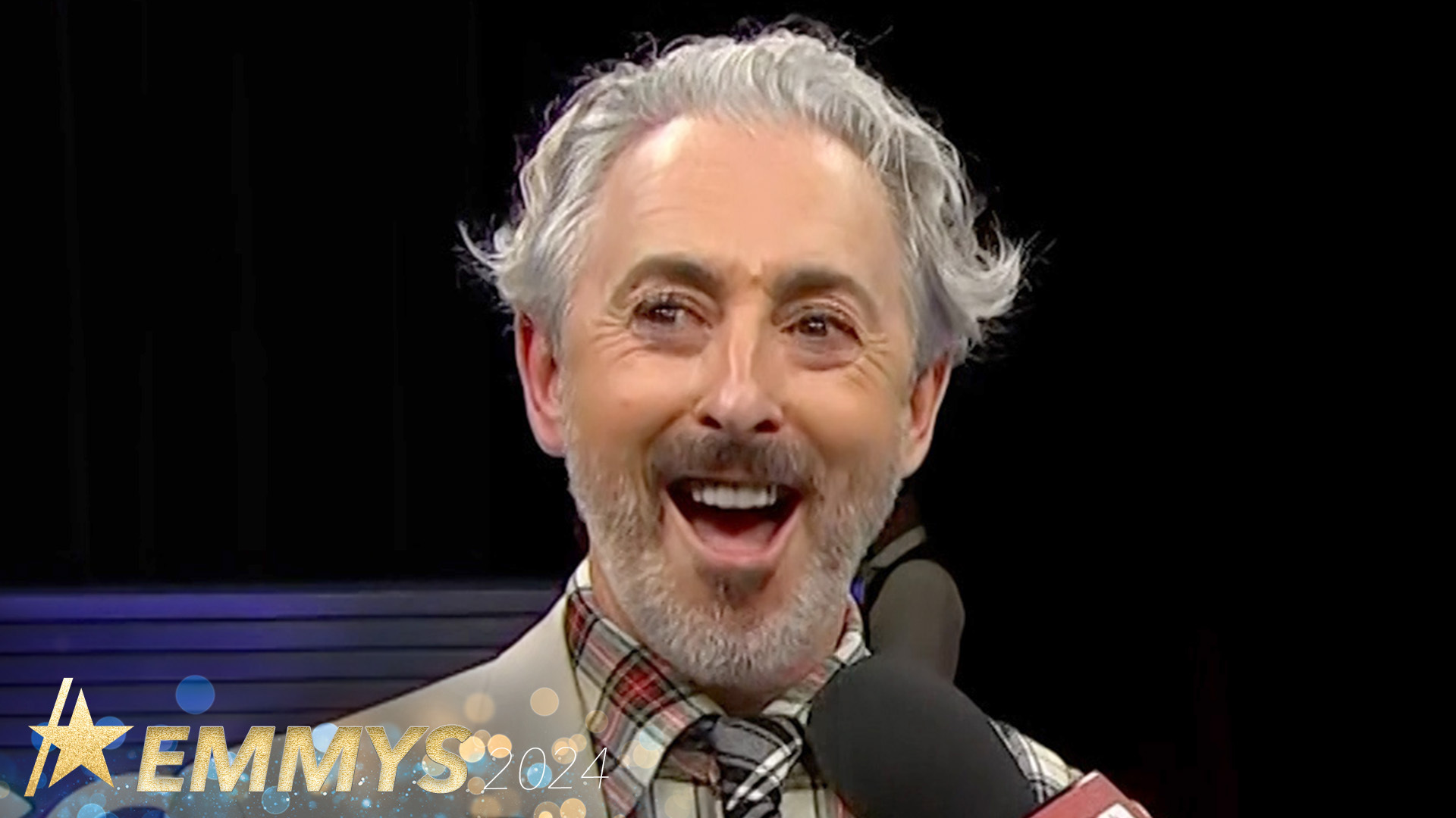 Why Alan Cumming Keeps His Awards By The Laundry Room | Access