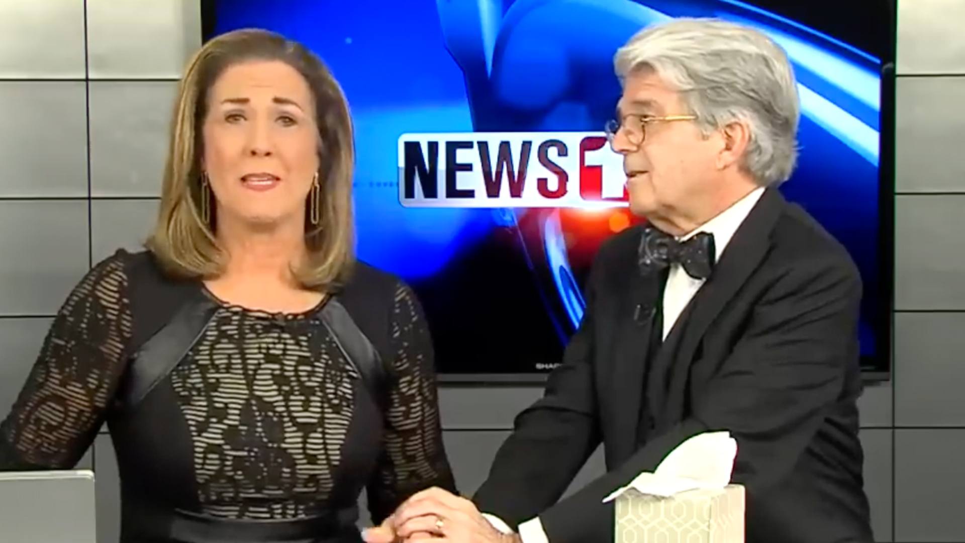 News Anchor & Meteorologist Share Emotional On-Air Goodbye After ...