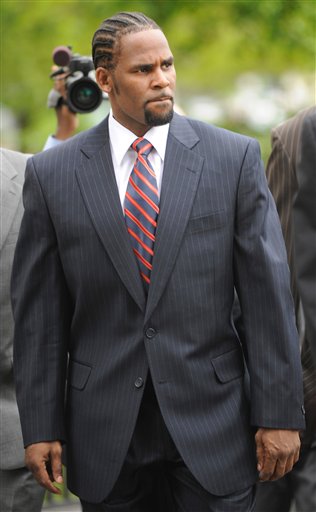 Witnesses ID Alleged Victim In R. Kelly Trial - Access