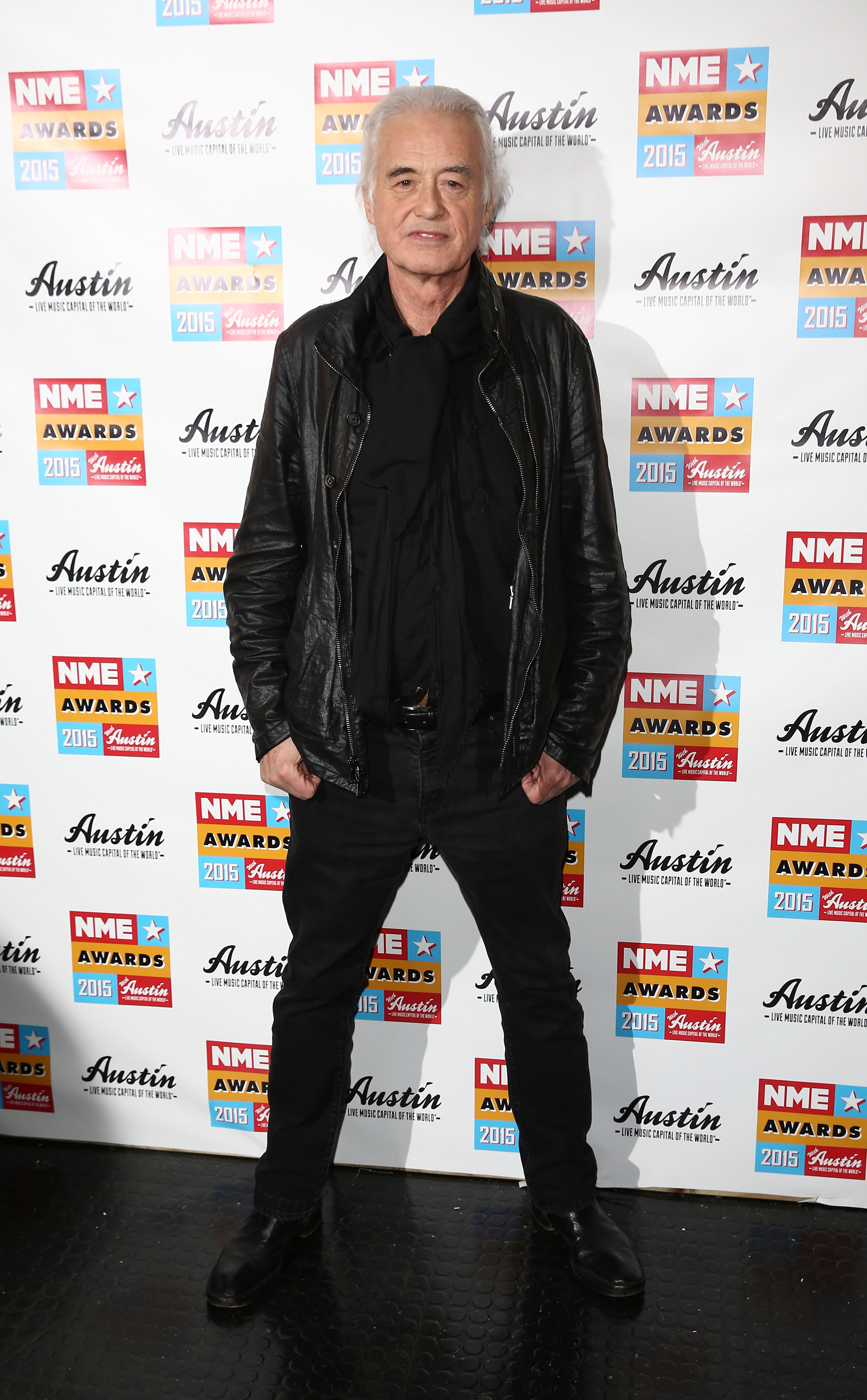 Jimmy Page Takes Stand In Led Zeppelin Suit - Access