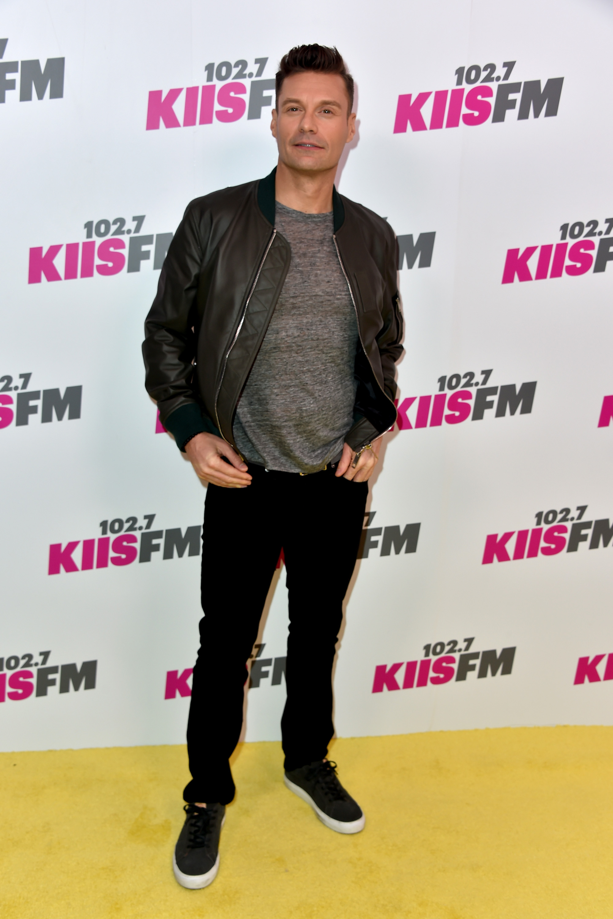 Ryan Seacrest Back As Host Of 'American Idol' When It Returns On ABC ...